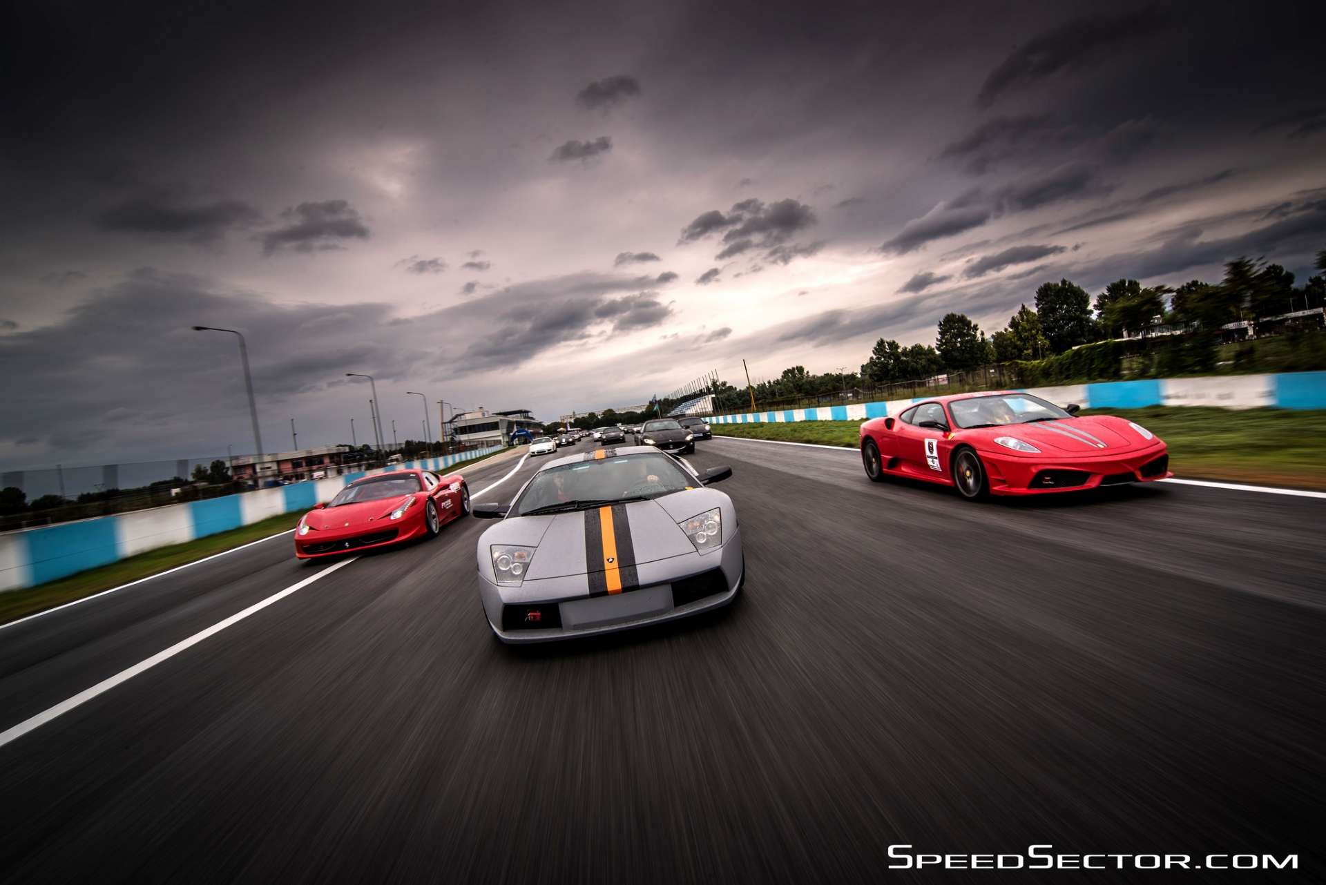 Speedsector – Raw speed, no risk!